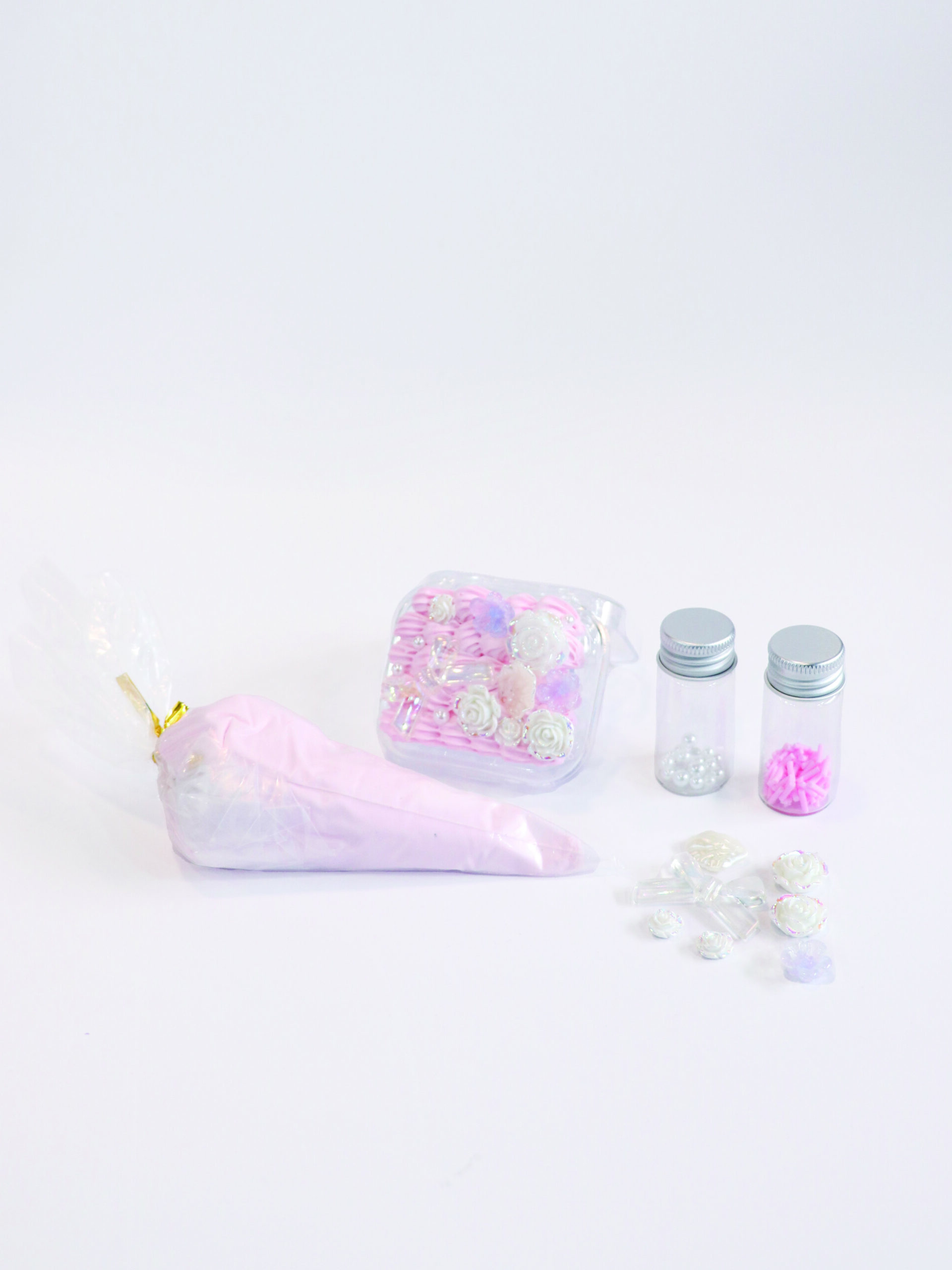 Decoden Contact Lens Case DIY Kit - Yi's DIY Workshop